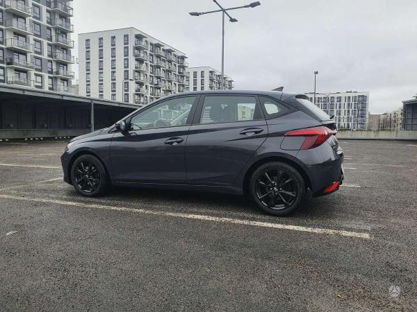Pelēks Hyundai i20 2021 Viļņa, ar dzinēja tilpumu 1.00 L un nobraukumu 53 tūkst. km par 12900 €, foto 4 vietnē AUTOMOTO.COM.LV