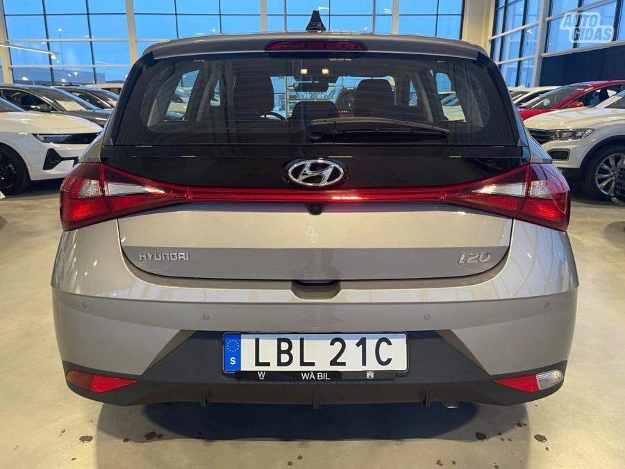 Grey Hyundai i20 2021 in Kaunas, with an engine capacity of 0.00 L and mileage of 16 thousand km for 21613 €, photo 4 on AUTOMOTO.COM.LV