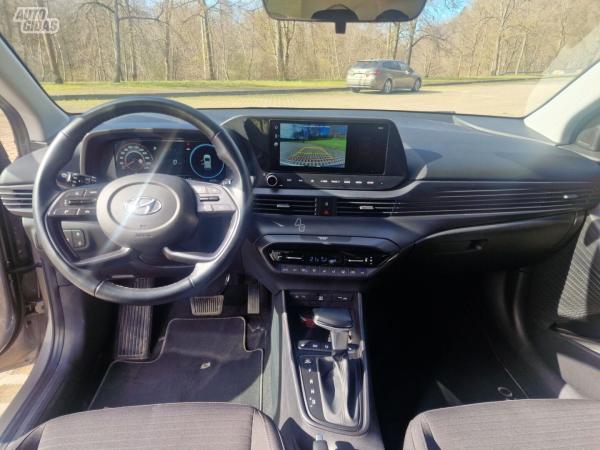 Grey Hyundai i20 2021 in Vilnius, with an engine capacity of 1.00 L and mileage of 52 thousand km for 15000 €, photo 6 on AUTOMOTO.COM.LV
