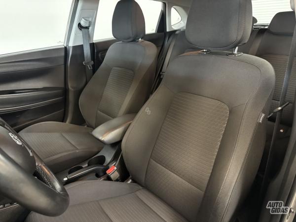 Grey Hyundai i20 2021 in Vilnius, with an engine capacity of 1.00 L and mileage of 53 thousand km for 13950 €, photo 10 on AUTOMOTO.COM.LV
