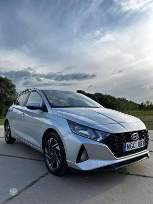 Pelēks Hyundai i20 2021 Kauņa, ar dzinēja tilpumu 1.00 L un nobraukumu 41 tūkst. km par 11900 €, foto  vietnē AUTOMOTO.COM.LV