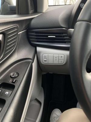 Pelēks Hyundai i20 2021 Kauņa, ar dzinēja tilpumu 1.00 L un nobraukumu 41 tūkst. km par 11900 €, foto 14 vietnē AUTOMOTO.COM.LV