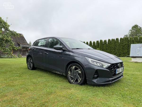 Grey Hyundai i20 2021 in Vilnius, with an engine capacity of 1.00 L and mileage of 77 thousand km for 12990 €, photo 2 on AUTOMOTO.COM.LV