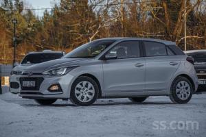 Серый Хендай и20 2021 в Рига, объемом двигателя 1.20 л и пробегом 105 тыс. км за 6990 €, фото  на AUTOMOTO.COM.LV