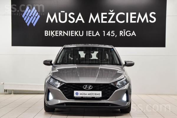 Серый Хендай и20 2022 в Рига, объемом двигателя 1.00 л и пробегом 69 тыс. км за 12690 €, фото 2 на AUTOMOTO.COM.LV