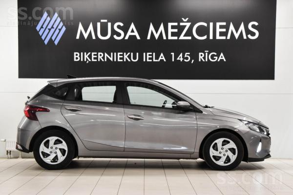 Серый Хендай и20 2022 в Рига, объемом двигателя 1.00 л и пробегом 69 тыс. км за 12690 €, фото 4 на AUTOMOTO.COM.LV