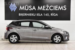 Pelēks Hyundai i20 2022 Rīga, ar dzinēja tilpumu 1.00 L un nobraukumu 69 tūkst. km par 12690 €, foto 5 vietnē AUTOMOTO.COM.LV