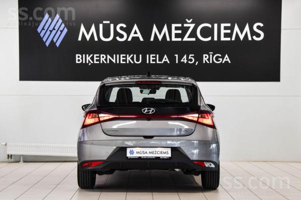 Серый Хендай и20 2022 в Рига, объемом двигателя 1.00 л и пробегом 69 тыс. км за 12690 €, фото 7 на AUTOMOTO.COM.LV