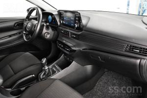 Pelēks Hyundai i20 2022 Rīga, ar dzinēja tilpumu 1.00 L un nobraukumu 69 tūkst. km par 12690 €, foto 14 vietnē AUTOMOTO.COM.LV