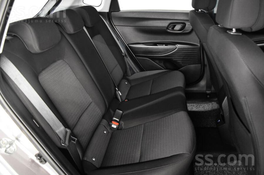 Pelēks Hyundai i20 2022 Rīga, ar dzinēja tilpumu 1.00 L un nobraukumu 69 tūkst. km par 12690 €, foto 16 vietnē AUTOMOTO.COM.LV