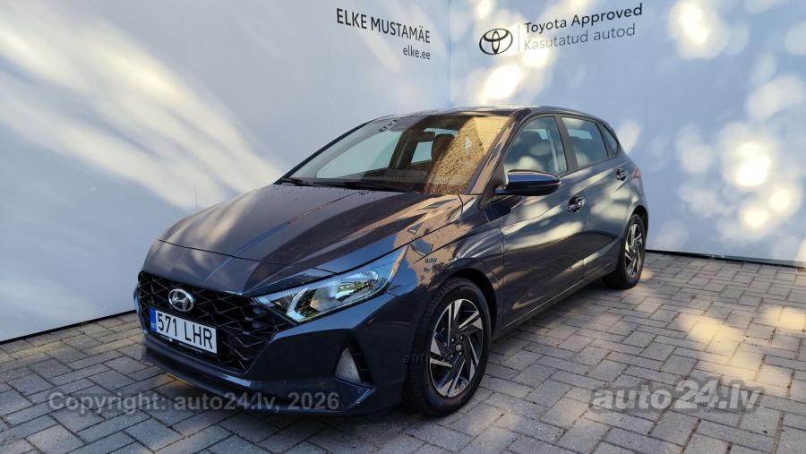 Grey Hyundai i20 2022 in Tallinn, with an engine capacity of 1.00 L and mileage of 20 thousand km for 13995 €, photo 1 on AUTOMOTO.COM.LV