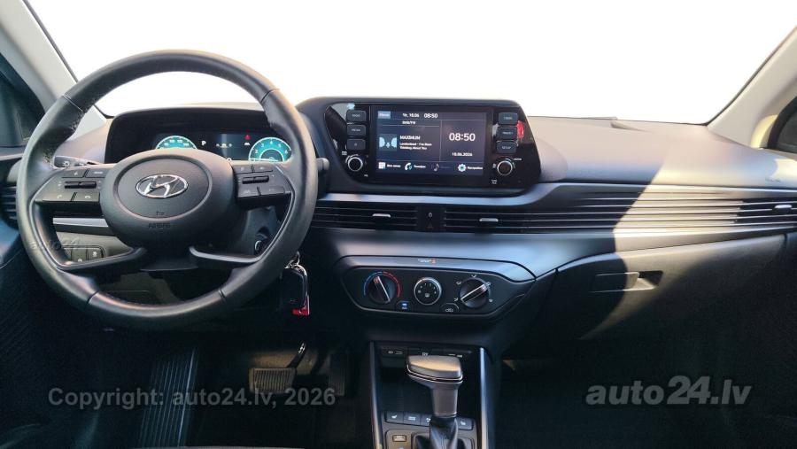 Grey Hyundai i20 2022 in Tallinn, with an engine capacity of 1.00 L and mileage of 20 thousand km for 13995 €, photo 9 on AUTOMOTO.COM.LV