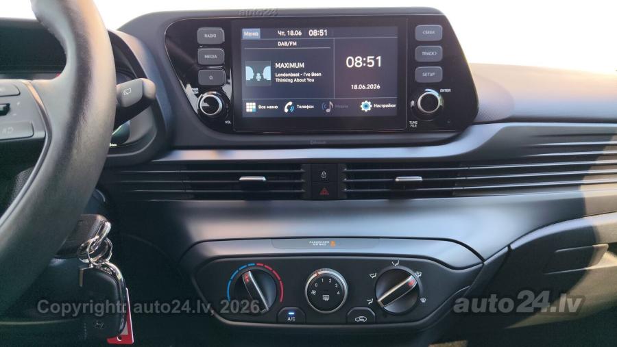 Grey Hyundai i20 2022 in Tallinn, with an engine capacity of 1.00 L and mileage of 20 thousand km for 13995 €, photo 15 on AUTOMOTO.COM.LV
