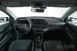 Pelēks Hyundai i20 2022 Rīga, ar dzinēja tilpumu 1.00 L un nobraukumu 113 tūkst. km par 8990 €, foto 6 vietnē AUTOMOTO.COM.LV