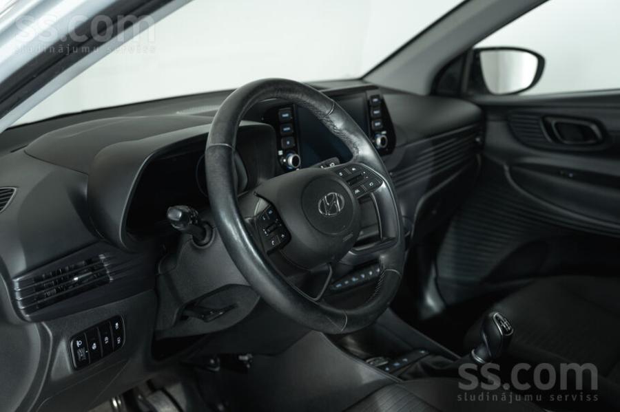 Pelēks Hyundai i20 2022 Rīga, ar dzinēja tilpumu 1.00 L un nobraukumu 113 tūkst. km par 8990 €, foto 13 vietnē AUTOMOTO.COM.LV