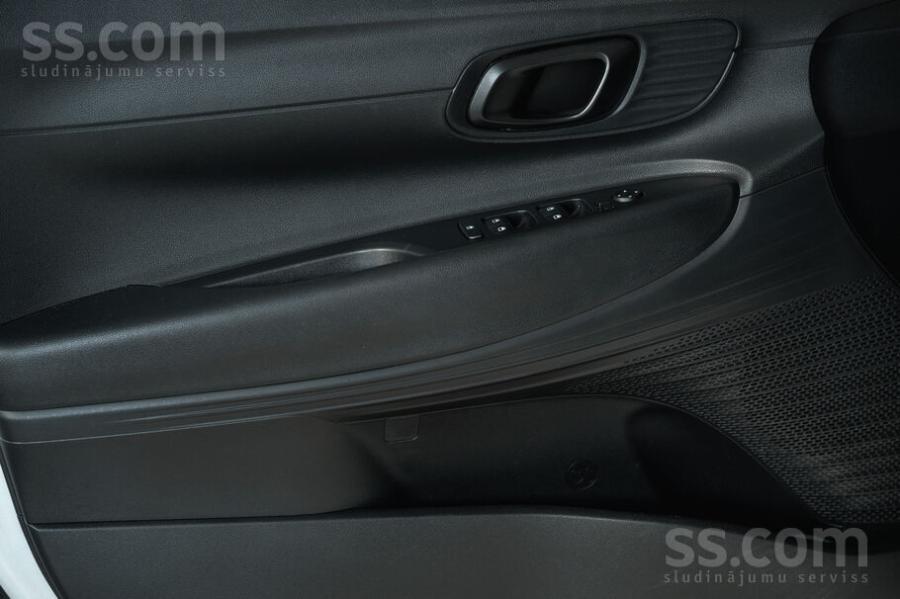 Pelēks Hyundai i20 2022 Rīga, ar dzinēja tilpumu 1.00 L un nobraukumu 113 tūkst. km par 8990 €, foto 14 vietnē AUTOMOTO.COM.LV