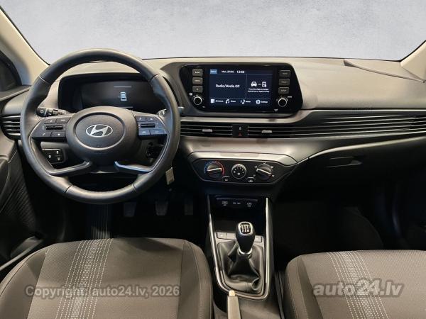 Grey Hyundai i20 2023 in Tallinn, with an engine capacity of 1.20 L and mileage of 26 thousand km for 13900 €, photo 10 on AUTOMOTO.COM.LV