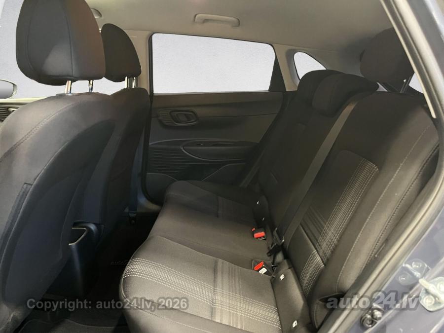 Pelēks Hyundai i20 2023 Tallina, ar dzinēja tilpumu 1.20 L un nobraukumu 26 tūkst. km par 13900 €, foto 14 vietnē AUTOMOTO.COM.LV