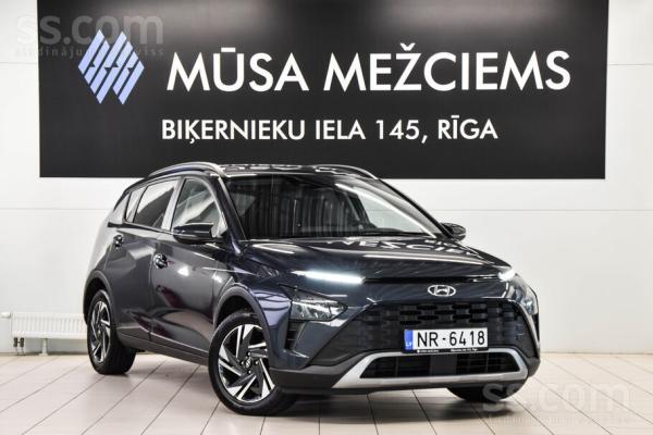 Pelēks Hyundai i20 2023 Rīga, ar dzinēja tilpumu 1.00 L un nobraukumu 23 tūkst. km par 14690 €, foto 3 vietnē AUTOMOTO.COM.LV