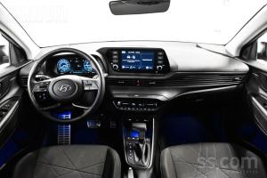 Grey Hyundai i20 2023 in Riga, with an engine capacity of 1.00 L and mileage of 23 thousand km for 13990 €, photo 18 on AUTOMOTO.COM.LV