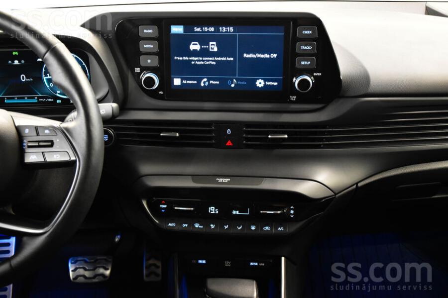 Grey Hyundai i20 2023 in Riga, with an engine capacity of 1.00 L and mileage of 23 thousand km for 13990 €, photo 21 on AUTOMOTO.COM.LV
