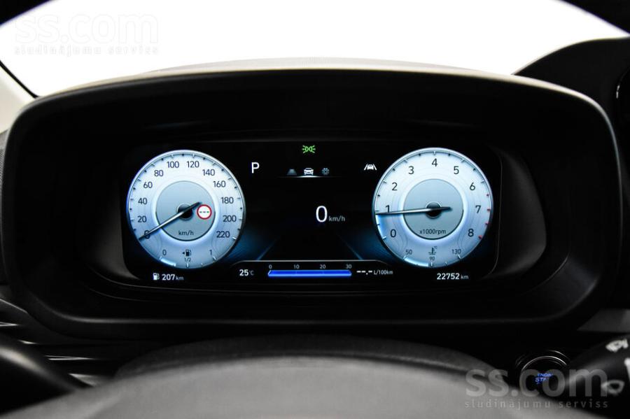 Grey Hyundai i20 2023 in Riga, with an engine capacity of 1.00 L and mileage of 23 thousand km for 13990 €, photo 22 on AUTOMOTO.COM.LV