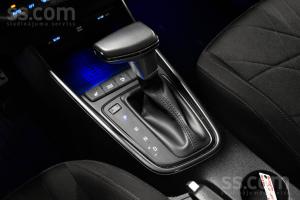 Grey Hyundai i20 2023 in Riga, with an engine capacity of 1.00 L and mileage of 23 thousand km for 13990 €, photo 25 on AUTOMOTO.COM.LV