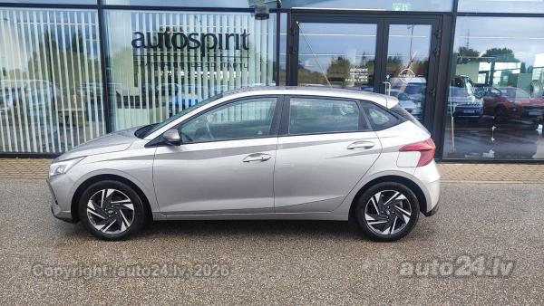 Grey Hyundai i20 2023 in Tallinn, with an engine capacity of 1.00 L and mileage of 64 thousand km for 15990 €, photo 3 on AUTOMOTO.COM.LV