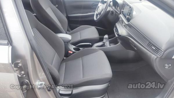 Grey Hyundai i20 2023 in Tallinn, with an engine capacity of 1.00 L and mileage of 64 thousand km for 15990 €, photo 8 on AUTOMOTO.COM.LV