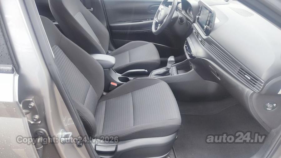 Grey Hyundai i20 2023 in Tallinn, with an engine capacity of 1.00 L and mileage of 64 thousand km for 15990 €, photo 8 on AUTOMOTO.COM.LV