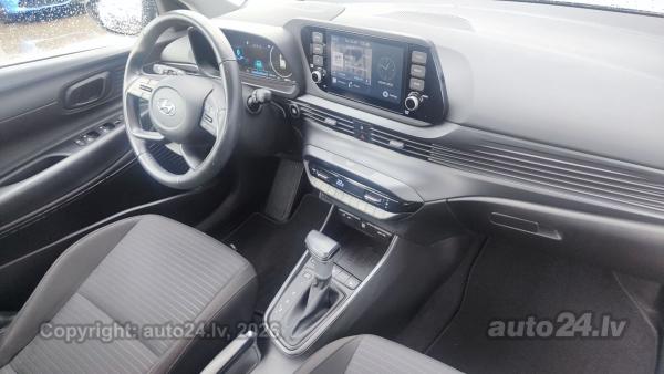 Grey Hyundai i20 2023 in Tallinn, with an engine capacity of 1.00 L and mileage of 64 thousand km for 15990 €, photo 9 on AUTOMOTO.COM.LV
