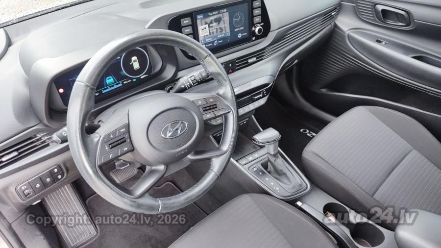 Grey Hyundai i20 2023 in Tallinn, with an engine capacity of 1.00 L and mileage of 64 thousand km for 15990 €, photo 11 on AUTOMOTO.COM.LV