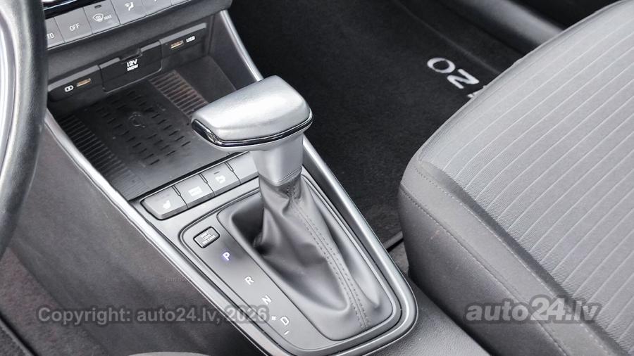 Grey Hyundai i20 2023 in Tallinn, with an engine capacity of 1.00 L and mileage of 64 thousand km for 15990 €, photo 12 on AUTOMOTO.COM.LV