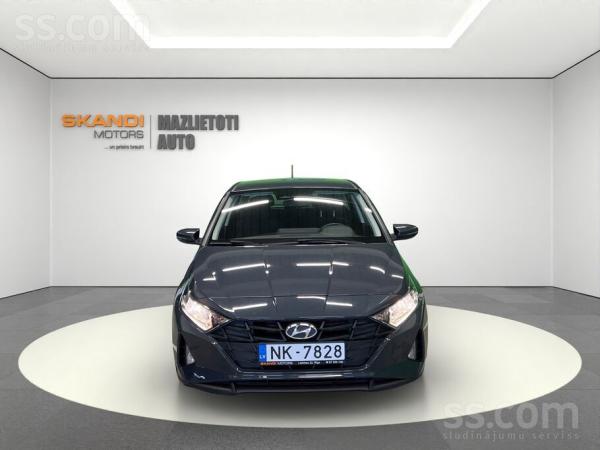 Hyundai i20 2023 Rīga vietnē Pelēks Hyundai i20 2023 Rīga, ar dzinēja tilpumu 1.20 L un nobraukumu 50 tūkst. km par 12290 €, foto 3 vietnē AUTOMOTO.COM.LV