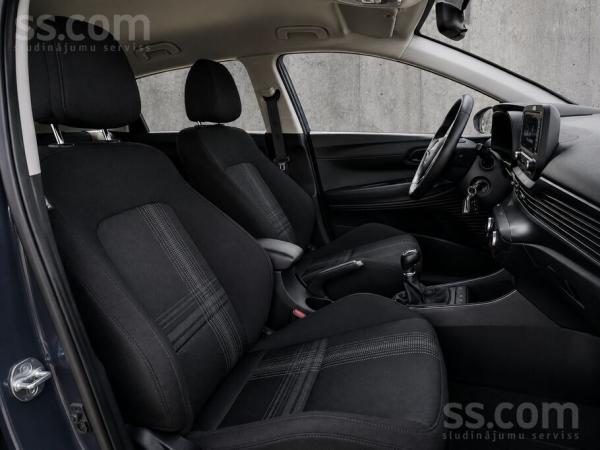 Hyundai i20 2023 Rīga vietnē Pelēks Hyundai i20 2023 Rīga, ar dzinēja tilpumu 1.20 L un nobraukumu 76 tūkst. km par 12190 €, foto 10 vietnē AUTOMOTO.COM.LV