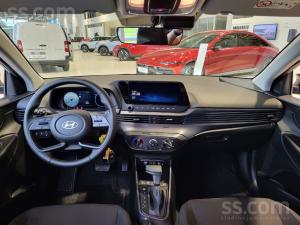 Grey Hyundai i20 2026 in Riga, with an engine capacity of 1.00 L and mileage of 0 thousand km for 20400 €, photo 7 on AUTOMOTO.COM.LV