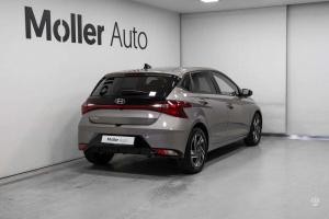 Grey Hyundai i20 2022 in Vilnius, with an engine capacity of 1.00 L and mileage of 18 thousand km for 13950 €, photo 4 on AUTOMOTO.COM.LV