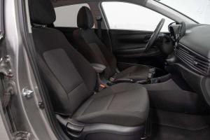 Grey Hyundai i20 2022 in Vilnius, with an engine capacity of 1.00 L and mileage of 18 thousand km for 13950 €, photo 8 on AUTOMOTO.COM.LV