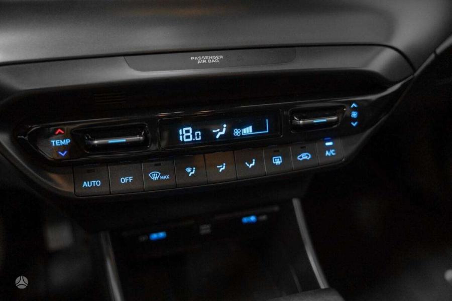 Grey Hyundai i20 2022 in Vilnius, with an engine capacity of 1.00 L and mileage of 18 thousand km for 13950 €, photo 17 on AUTOMOTO.COM.LV