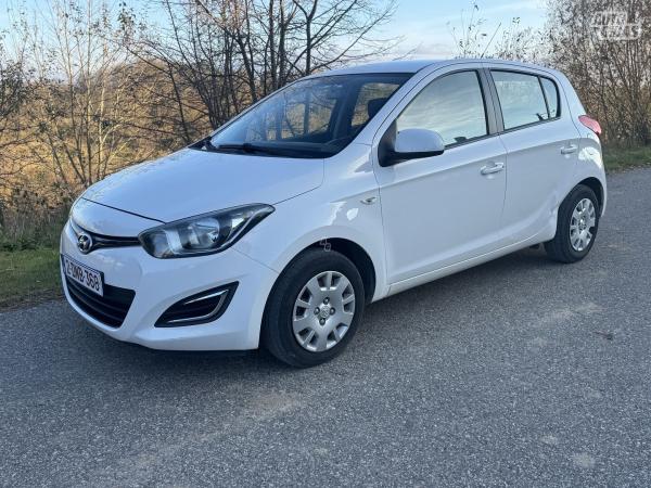 Hyundai i20 2012 in Utena, with an engine capacity of 1.00 L and mileage of 140 thousand km for 1950 €, photo 1 on AUTOMOTO.COM.LV