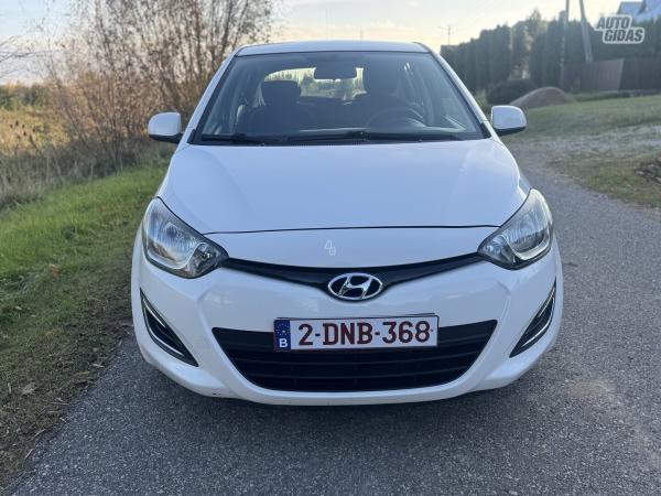 Hyundai i20 2012 in Utena, with an engine capacity of 1.00 L and mileage of 140 thousand km for 1950 €, photo 2 on AUTOMOTO.COM.LV