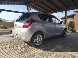 Hyundai i20 2012 Daugavpils, ar dzinēja tilpumu 1.40 L un nobraukumu 105 tūkst. km par 4200 €, foto 3 vietnē AUTOMOTO.COM.LV