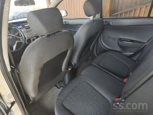 Hyundai i20 2012 Daugavpils, ar dzinēja tilpumu 1.40 L un nobraukumu 105 tūkst. km par 4200 €, foto 7 vietnē AUTOMOTO.COM.LV