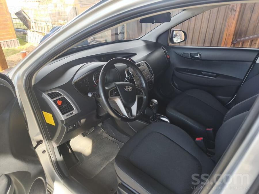 Hyundai i20 2012 Daugavpils, ar dzinēja tilpumu 1.40 L un nobraukumu 105 tūkst. km par 4200 €, foto 8 vietnē AUTOMOTO.COM.LV