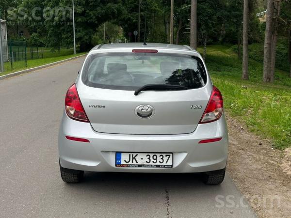 Hyundai i20 2013 Rīga, ar dzinēja tilpumu 1.40 L un nobraukumu 0 tūkst. km par 5499 €, foto 4 vietnē AUTOMOTO.COM.LV