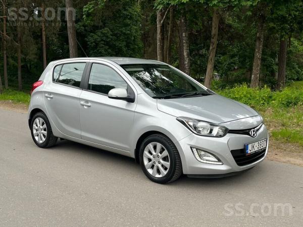 Hyundai i20 2013 Rīga, ar dzinēja tilpumu 1.40 L un nobraukumu 0 tūkst. km par 5499 €, foto 7 vietnē AUTOMOTO.COM.LV
