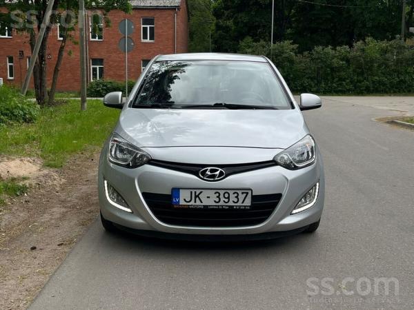 Hyundai i20 2013 Rīga, ar dzinēja tilpumu 1.40 L un nobraukumu 0 tūkst. km par 5499 €, foto 8 vietnē AUTOMOTO.COM.LV