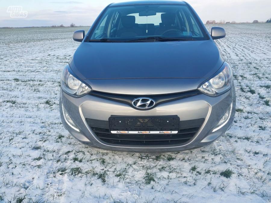 Hyundai i20 2014 in Marijampole, with an engine capacity of 1.10 L and mileage of 195 thousand km for 3333 €, photo 1 on AUTOMOTO.COM.LV