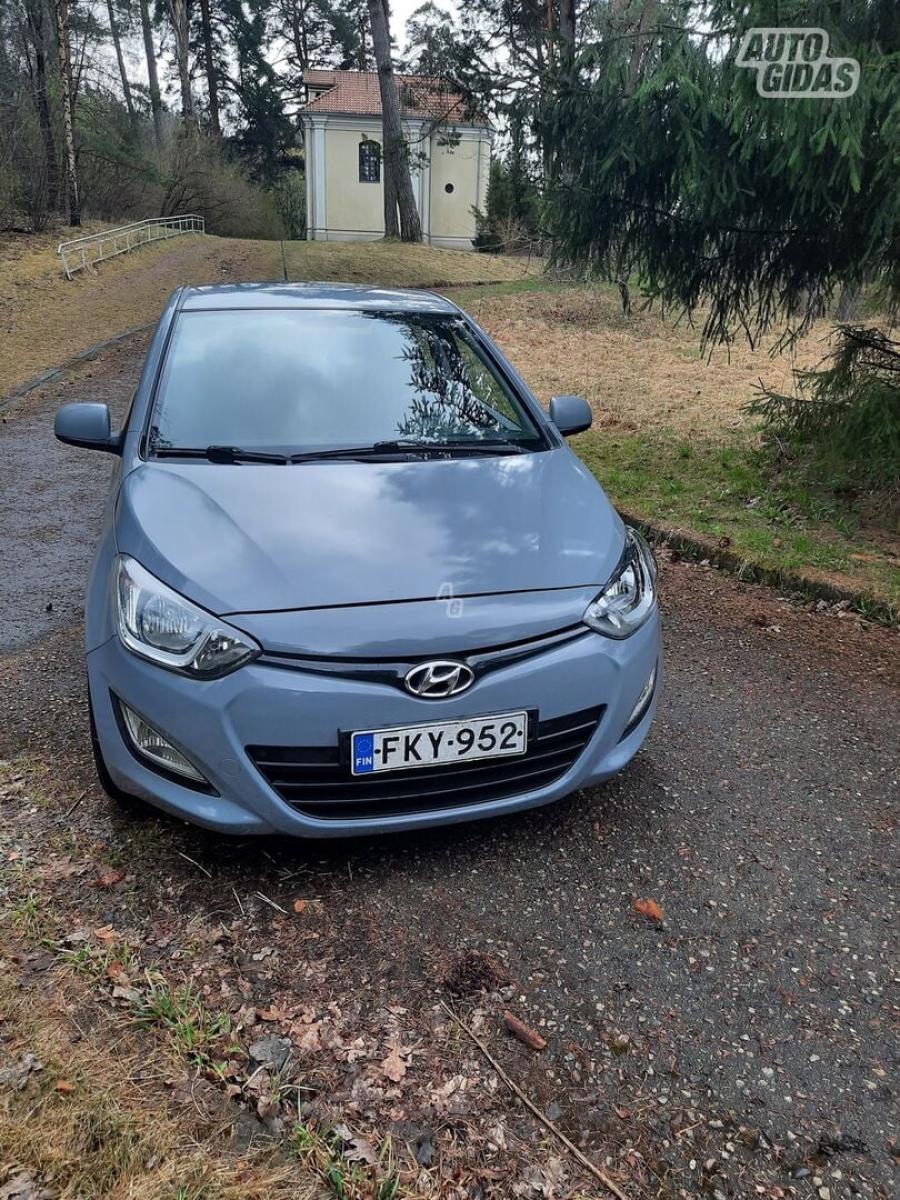 Hyundai i20 2014 in Vilnius, with an engine capacity of 1.30 L and mileage of 238 thousand km for 3500 €, photo 9 on AUTOMOTO.COM.LV