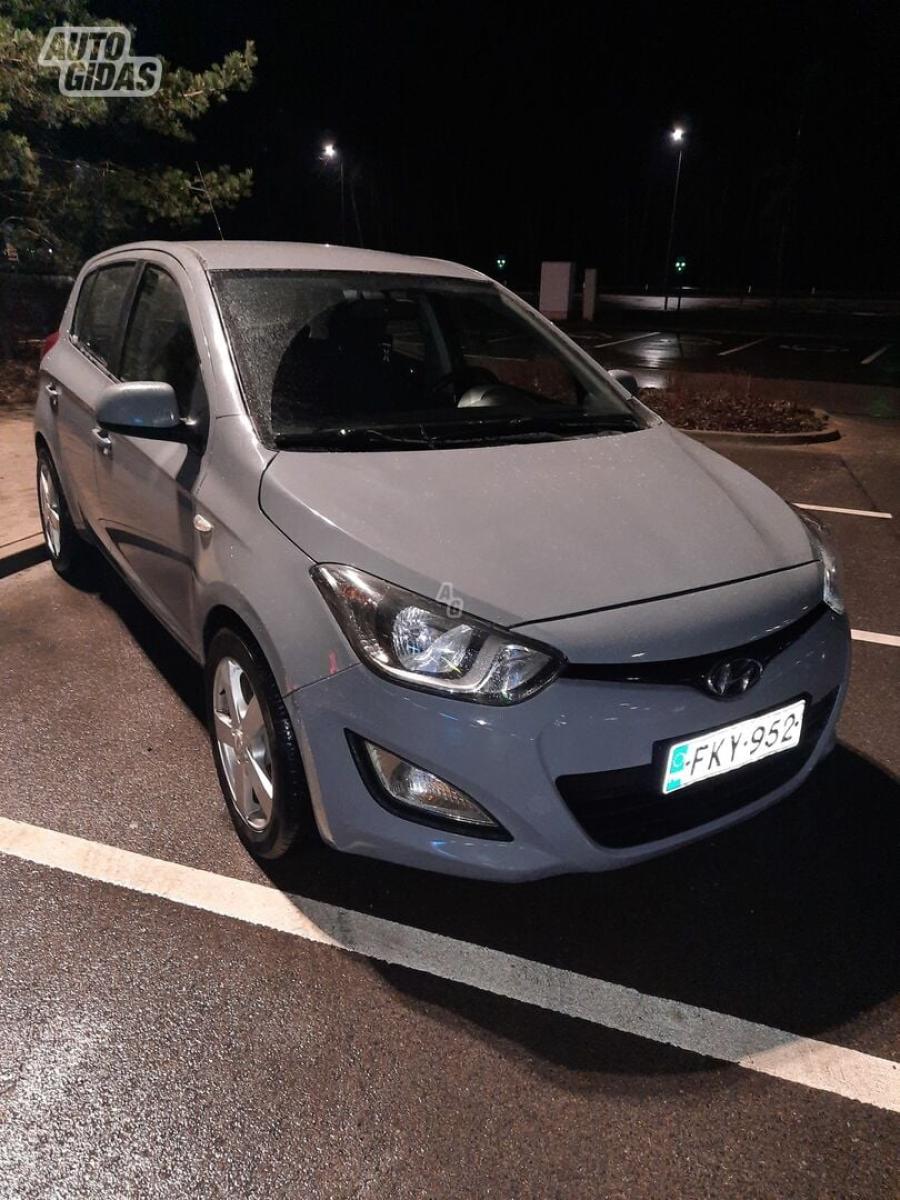 Hyundai i20 2014 in Vilnius, with an engine capacity of 1.30 L and mileage of 238 thousand km for 3500 €, photo 13 on AUTOMOTO.COM.LV